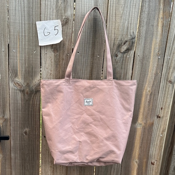 Herschel Supply Company | Bags | Herschel Mica Zipper Closure Tote ...